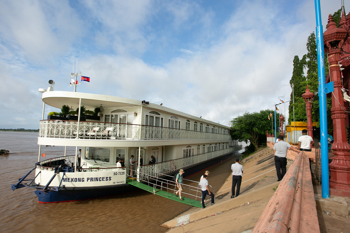 Mekong Princess - Extraordinary Journeys on the Mighty Mekong River